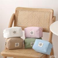 China Print Pattern Type Polyester Makeup Bag Multifunction Custom Cosmetic Bag with Handle for sale