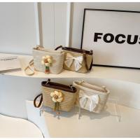 China Promotion Summer Vacation Fashion Women Daisy Bucket Shoulder Bag with Custom Logo for sale