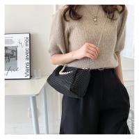 China Small Bling Diamond Crossbody Handbag with Leopard Pattern and Newest Fashion Style for sale