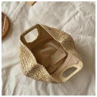 China Half Moon Shaped Hand Woven Straw Tote Bag for Shopping in 2023 Fashion Summer Beach for sale