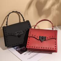 China 2022 Luxury Jelly Purse Newest Fashinable PVC Shoulder Handbag with Zipper Closure for sale