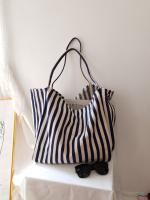 China Custom Logo Accepted Fashionable Harajuku Zipper Print Shoulder Bags for Women for sale