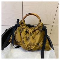 China Ladies Bags Customized Color Designer Purse And Hand Bags For Lady OEM/ODM Acceptable for sale