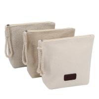 China OEM/ODM Acceptable Cotton Calico Makeup Bag With Zipper for Natural Recycled Travel for sale