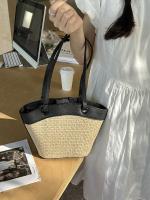 China Vegetable Basket Straw Bag Open Closure French Retro Style Perfect for Beach Vacation for sale