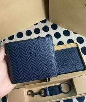 China Casual Design Men's Wallet Made of Genuine Leather with Standard Card Holders for sale
