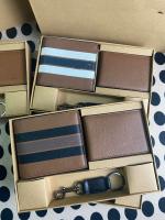 China Casual Design Men's Wallet Made of Genuine Leather with Standard Card Holders for sale