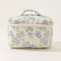 China Floral Puffy Quilted Makeup Bag for Daily Life Ins Travel Student Tote Large Capacity for sale