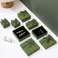 China Charm Jewelry Box with Acceptable OEM/ODM and Zipper Closure for sale