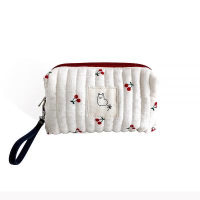 China Customized Color Fashion Style Travel Makeup Bag Cotton Canvas Pouch Toiletry Case for sale