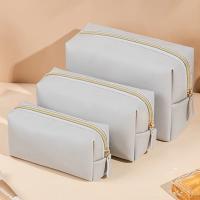 China Zipper Closure Vegan Leather Toiletry Bag in Customized Color for Travel and Cosmetics for sale