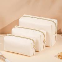 China Zipper Closure Vegan Leather Toiletry Bag in Customized Color for Travel and Cosmetics for sale