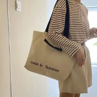 China Large Capacity Shoulder Bag for Women's Sightseeing Adventures for sale