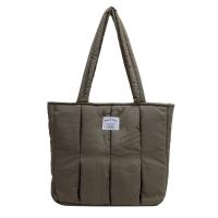 China Customized Tote Bag For Women 2024 Winter Fashion Quilted Shoulder Bag Large Capacity for sale