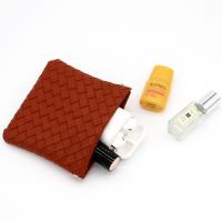 China Custom Wedding Bride Leather Pouch Bridesmaids Leather Cosmetic Bag in Solid Pattern for sale