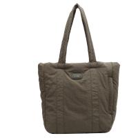 China Large Capacity Puffy Handbag Newest Fashinable Style Custom Quilted Puffer Tote Bag for sale