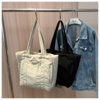 China Large Capacity Puffy Handbag Newest Fashinable Style Custom Quilted Puffer Tote Bag for sale