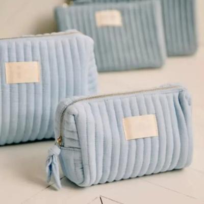 China Travel Soft Comfortable Cotton Cosmetic Bag Pouch With Zipper Plush Velvet for sale