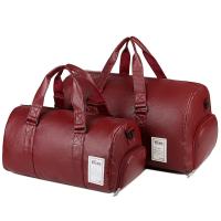 China Outdoor Large Waterproof Travel Duffel Bag with Solid Pattern and Zipper Closure for sale