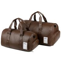 China Outdoor Large Waterproof Travel Duffel Bag with Solid Pattern and Zipper Closure for sale