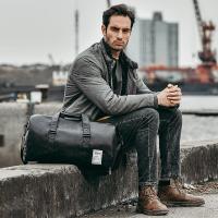 China Outdoor Large Waterproof Travel Duffel Bag with Solid Pattern and Zipper Closure for sale
