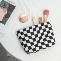 China Fashion Portable Wash Bag Customised Black and White Checkerboard Cosmetic Brush Bag for sale