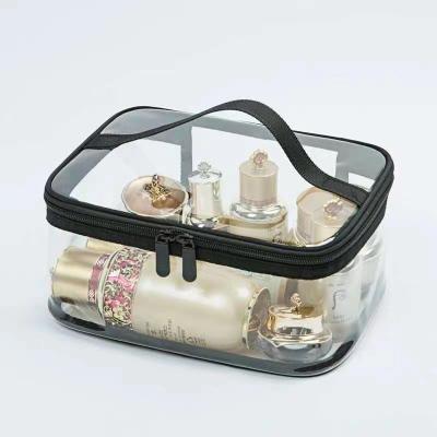 China Medium-Sized Transparent Pouch for Travel Toiletries and Beauty Necessities for sale