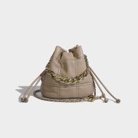 China 2024 Design Fashion Leather Cross Body One Shoulder Small Bag Bucket Bag for Women's for sale