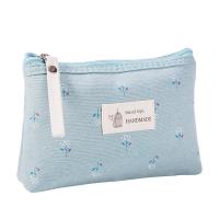 China Customisable Portable Cosmetic Bag for Women Solid Pattern Type and Canvas Material for sale