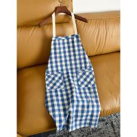 China Daily Life Printing Methods Foil print Apron for Salon Attendants in Simple Fashion for sale