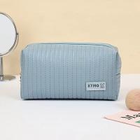 China Daily Travel Cosmetic Pouch Custom Leather Makeup Bag for Toiletries and Cosmetics for sale