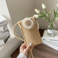 China Woven Bag Flower Shoulder Crossbody Women's Bag for Customized Color and Beach Vacation for sale