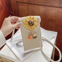 China Woven Bag Flower Shoulder Crossbody Women's Bag for Customized Color and Beach Vacation for sale
