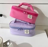 China Customized Pattern Korean Polyester Makeup Bag for Spring Storage Delivery in 15 Days for sale