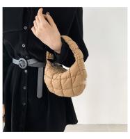China Customized Color Handbag 2024 Trend Lattice Pattern Cotton Bag for Fashionable Women for sale