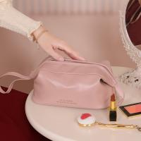 China Best PU Cosmetic Bag Customized Logo Make Up Pouch for Women for sale