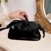 China Best PU Cosmetic Bag Customized Logo Make Up Pouch for Women for sale
