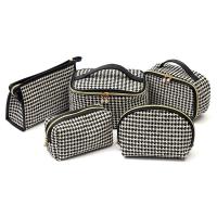China Custom Toiletry Bag Set Large Makeup Bag Organizer for Women and Girls' Essentials for sale