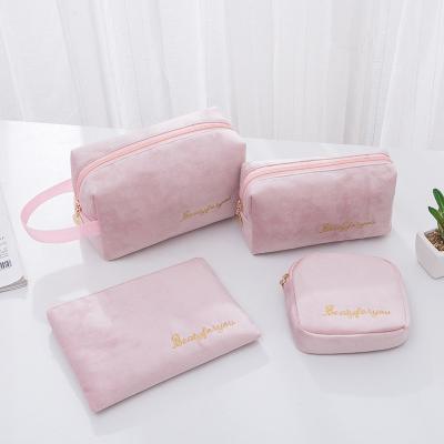 China Personalized Logo Custom Makeup Bag Cases Pouch Set Private Label Velvet Cosmetic Bag for sale