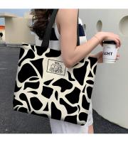 China Open Closure Corduroy Tote Bag for Girls Classy Design and Customized Color for sale
