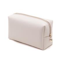 China Custom Logo Portable Travel Beauty Makeup Bag with Zipper Closure and Customized Logo for sale