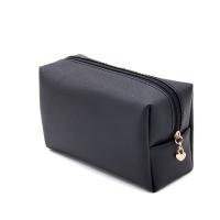 China Custom Logo Portable Travel Beauty Makeup Bag with Zipper Closure and Customized Logo for sale