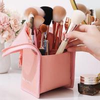China Zipper Closure Makeup Brushes Holder for Customized Promotion and OEM/ODM Acceptance for sale