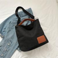 China 2024 Spring Trend Simple Shoulder Bag Large Capacity Tote Bag Other Pattern Type for sale