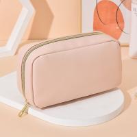China Customized Color Private Label Makeup Bag with Waterproof Zipper Closure Design for sale