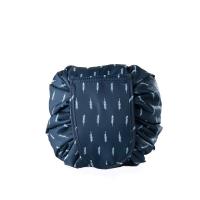 China Convenient Customized Color Waterproof Foldable Drawstring Canvas Makeup Bag for Cosmetics for sale