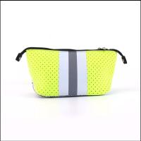 China Zipper Closure Neoprene Makeup Bag for Cosmetics Convenience and Waterproof Protection for sale