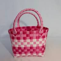 China Eco-friendly Women Triangle Straw Raffia Bag for Travel and Outgoing Newest Fashinable for sale