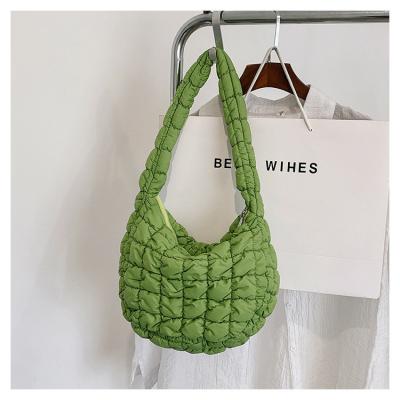 China Customized Color Winter Cotton Padded Quilted Sling Down Tote Bag for Women in Winter for sale