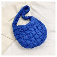 China Customized Color Winter Cotton Padded Quilted Sling Down Tote Bag for Women in Winter for sale